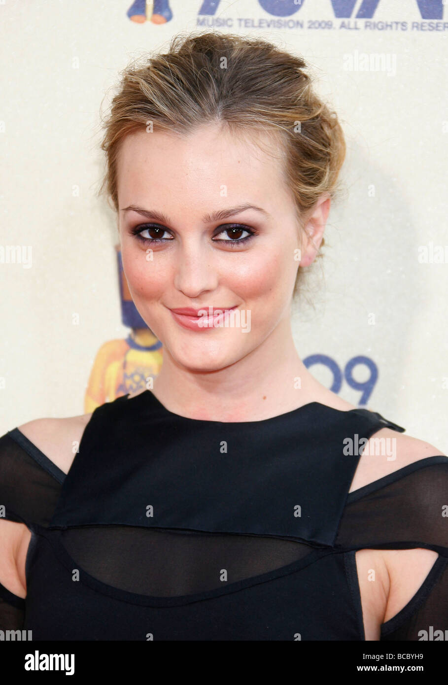 Kim Leighton's Instagram, Twitter & Facebook on IDCrawl