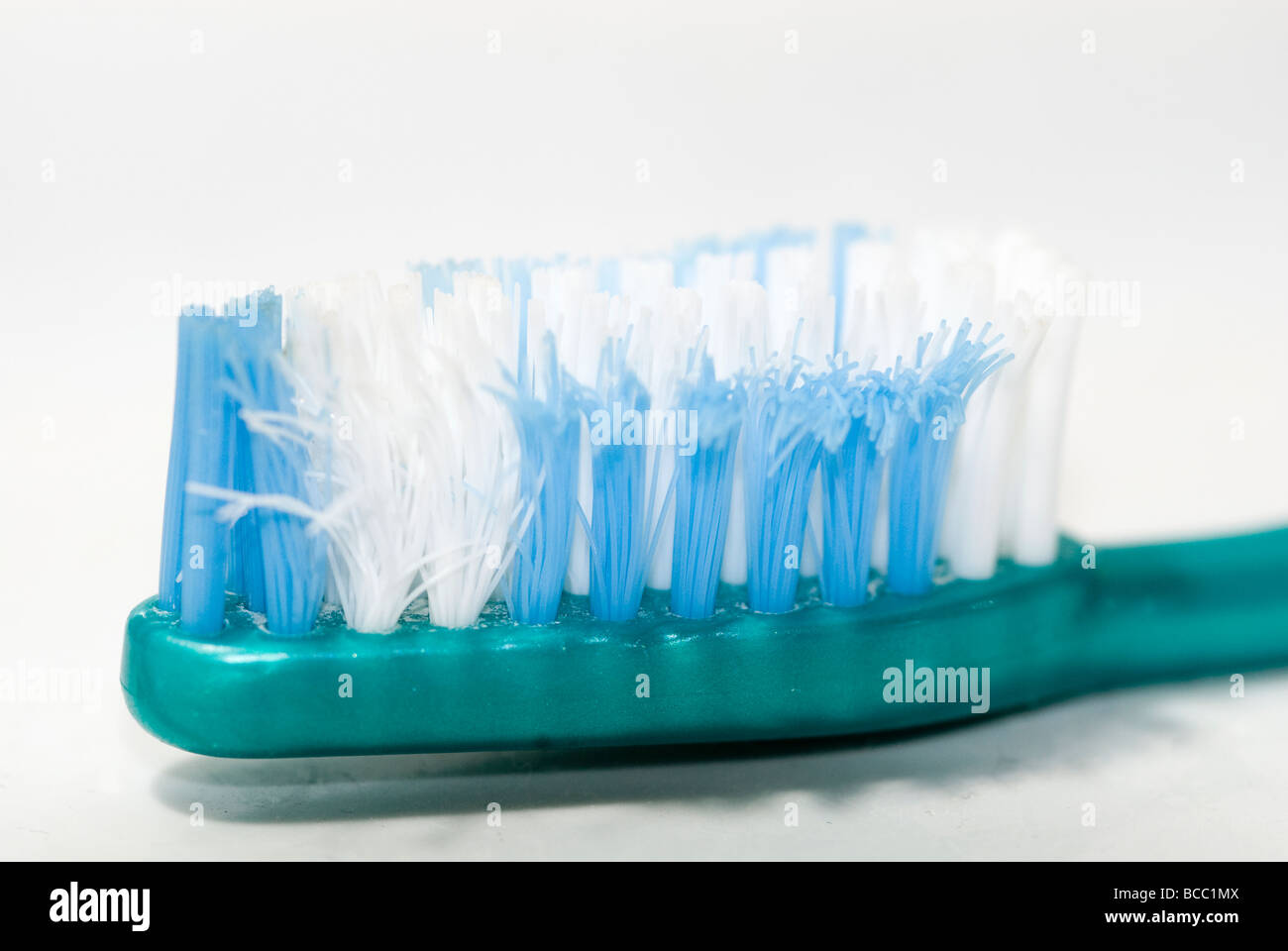 Used tooth brush hi-res stock photography and images - Alamy