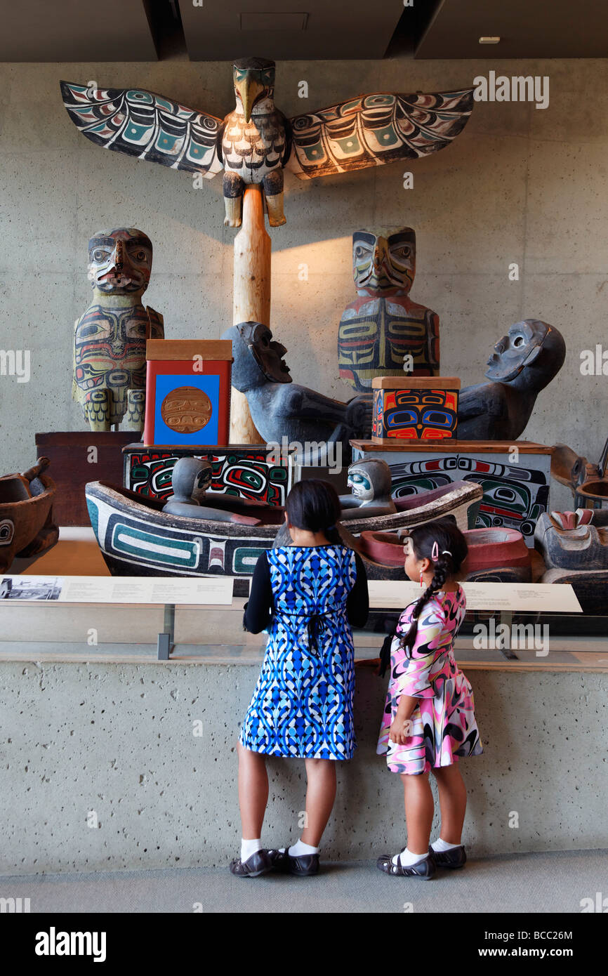 Native america artifacts hi-res stock photography and images - Alamy