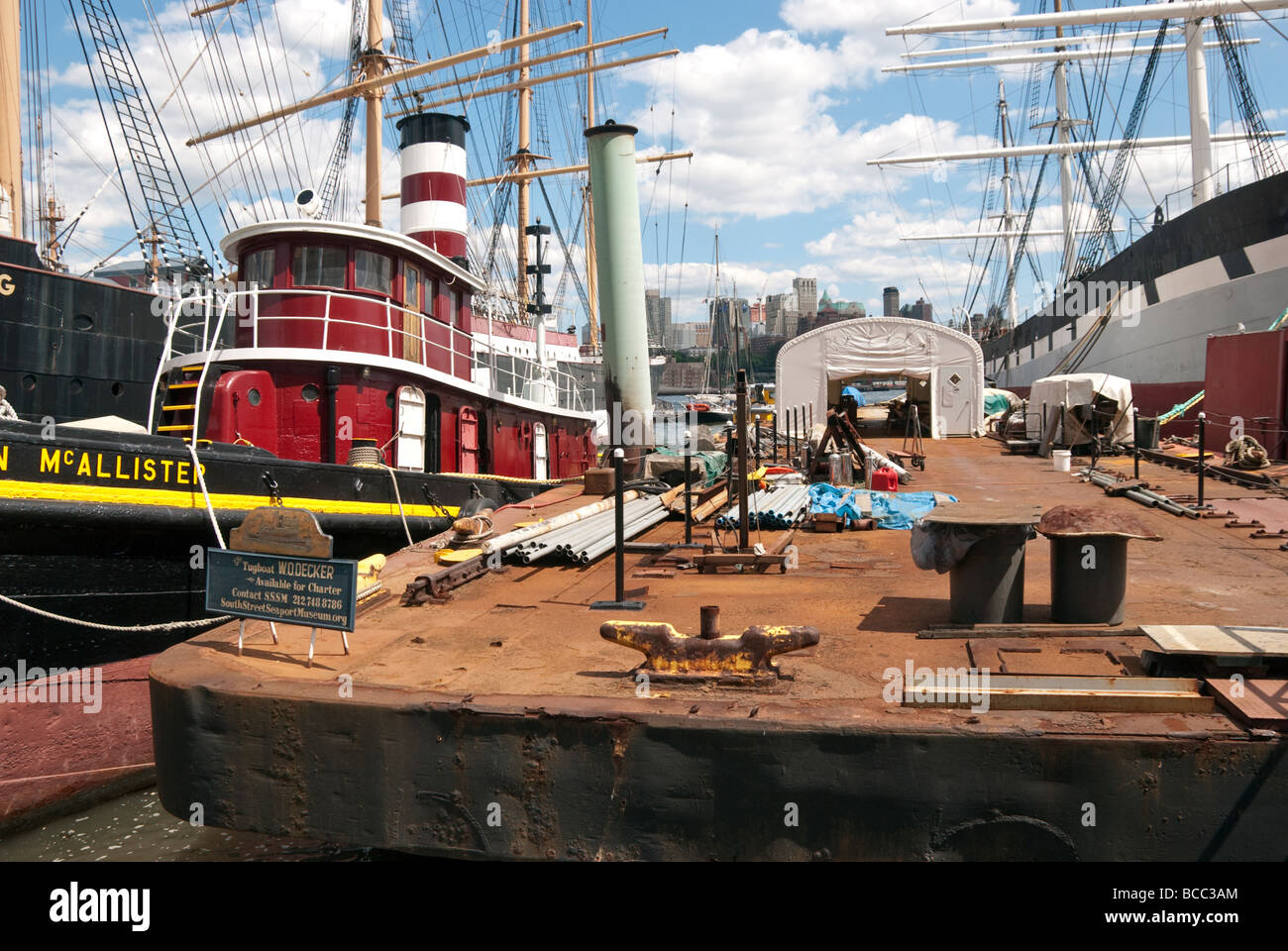 Old ships hi-res stock photography and images - Alamy