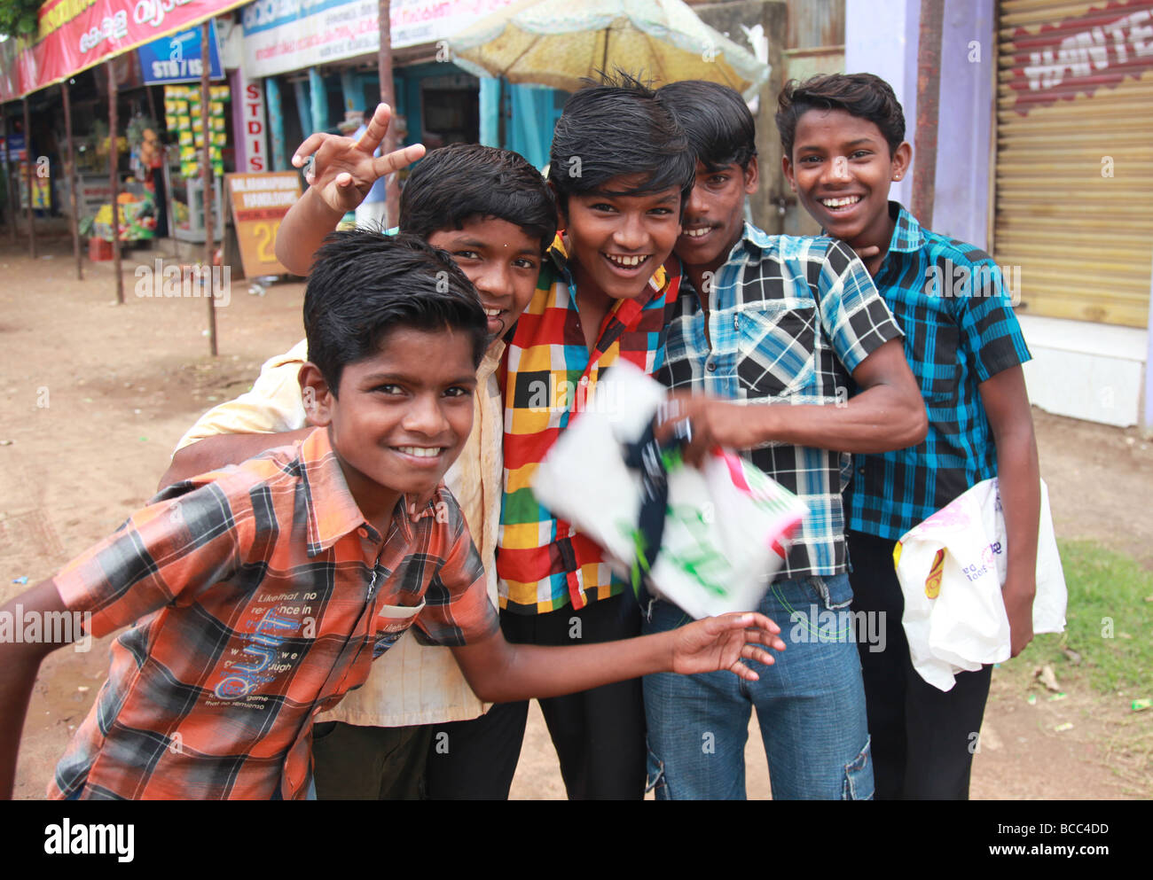 Kerala school children hi-res stock photography and images - Alamy