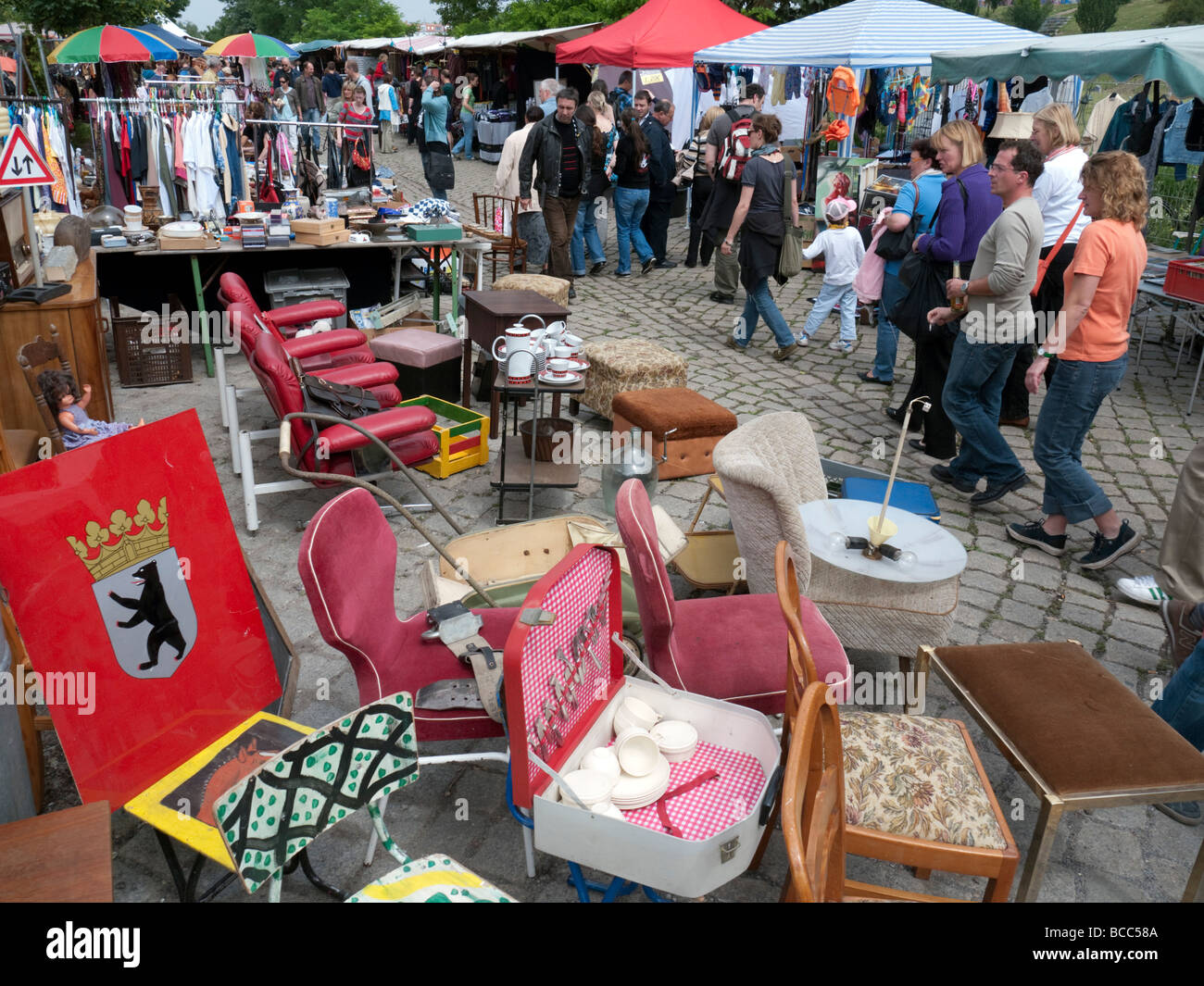 Popular and busy weekend market at MauerPark in Prenzlauer Berg in ...
