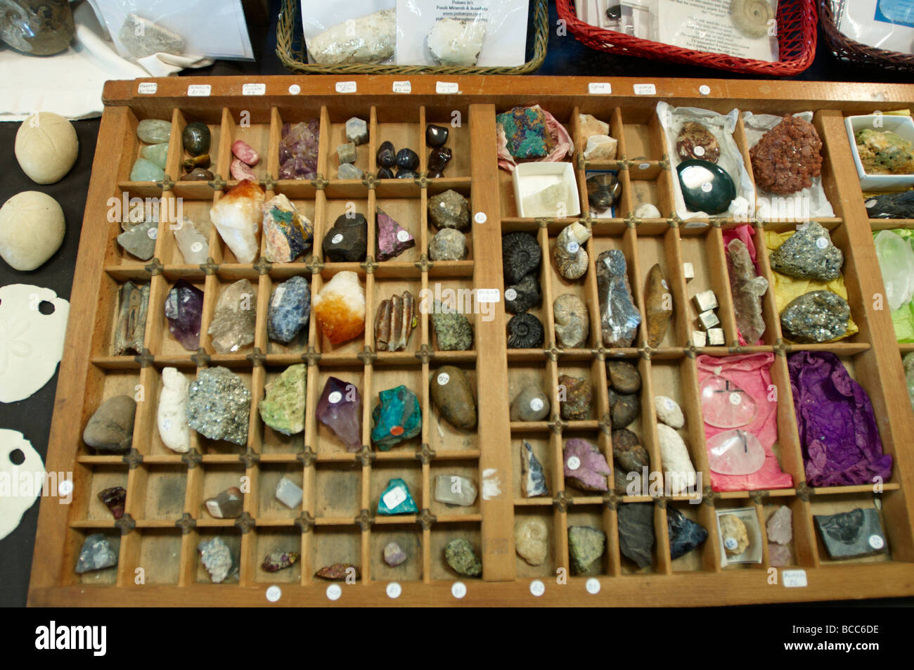 Hand craft fair hi-res stock photography and images - Alamy