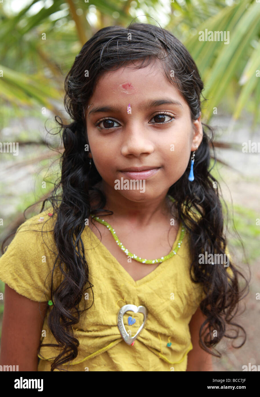 Children in traditional kerala dress hi-res stock photography and ...