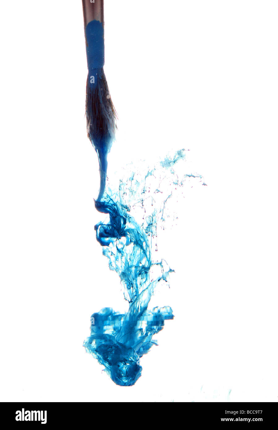 Mixing liquid colour hi-res stock photography and images - Alamy