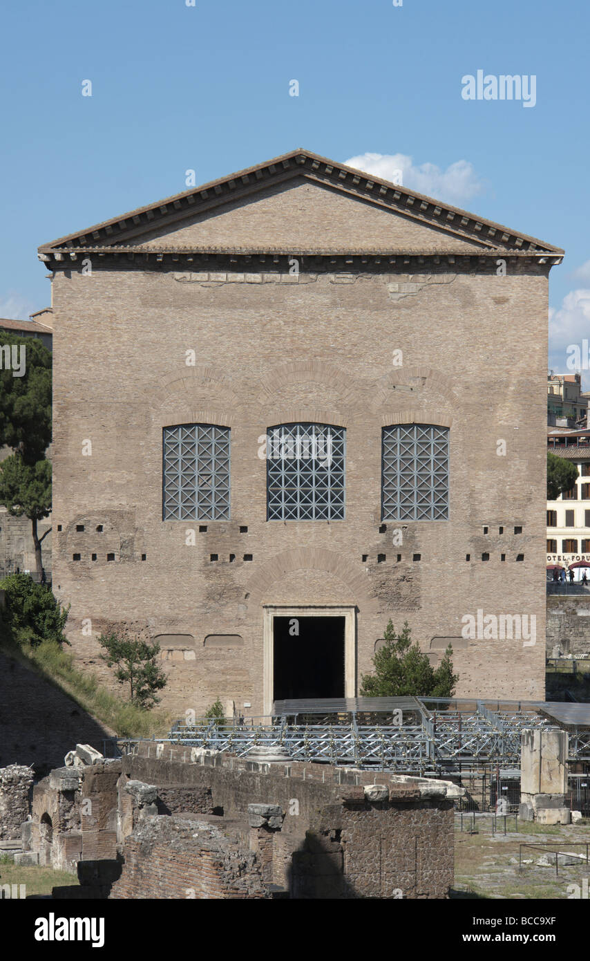 The Curia in the Roman Forum Stock Photo - Alamy
