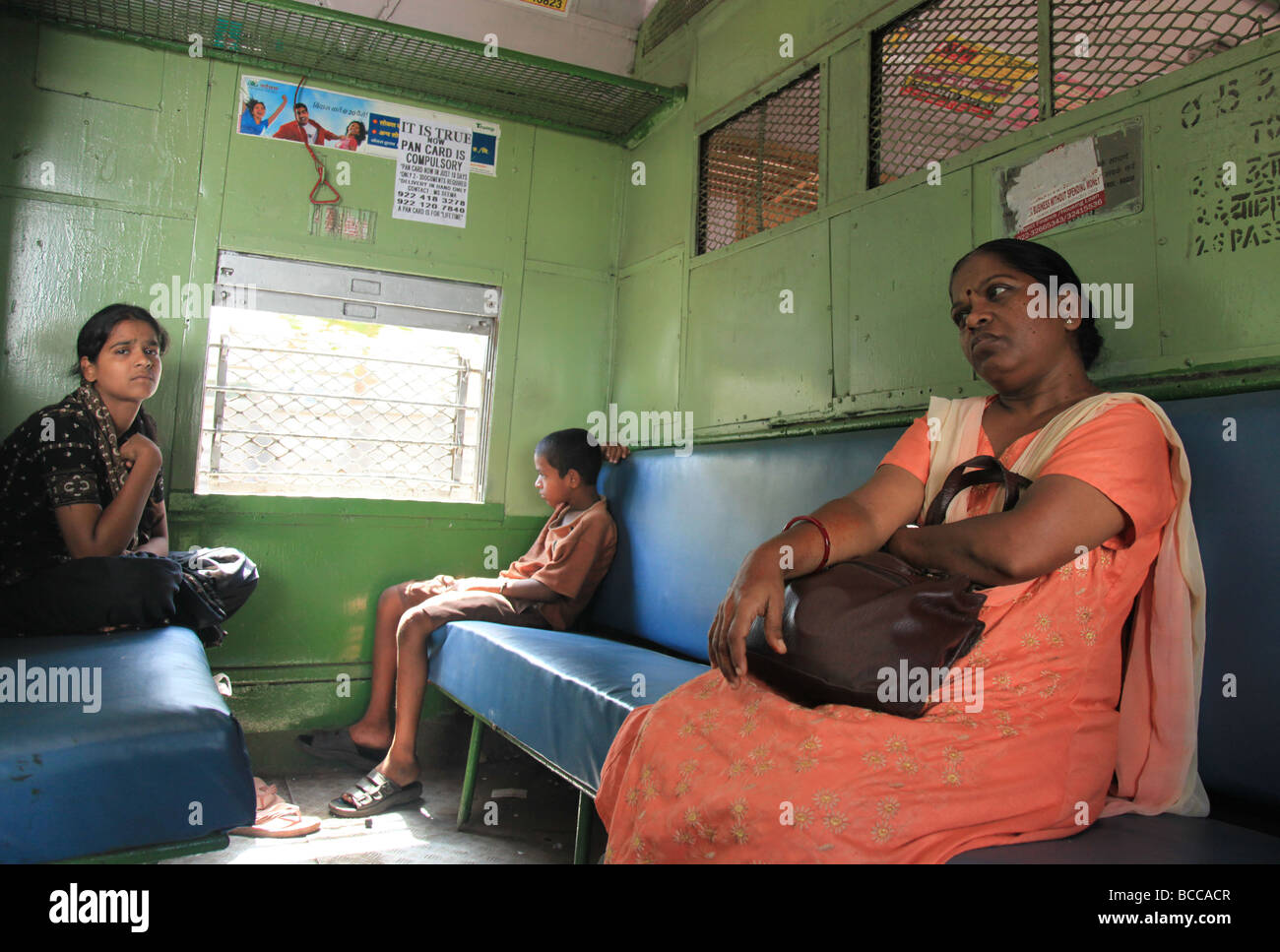 Passengers on train, Mumbai, India Stock Photo - Alamy