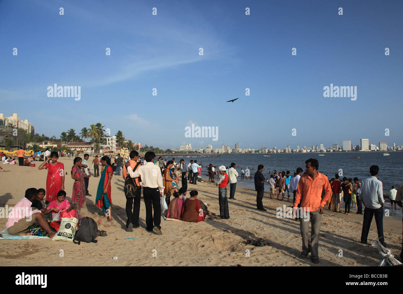 Beaches mumbai hi-res stock photography and images - Alamy
