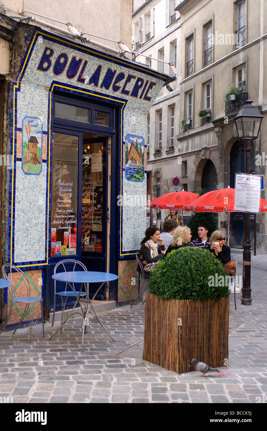 Jewish bakery paris hi-res stock photography and images - Alamy