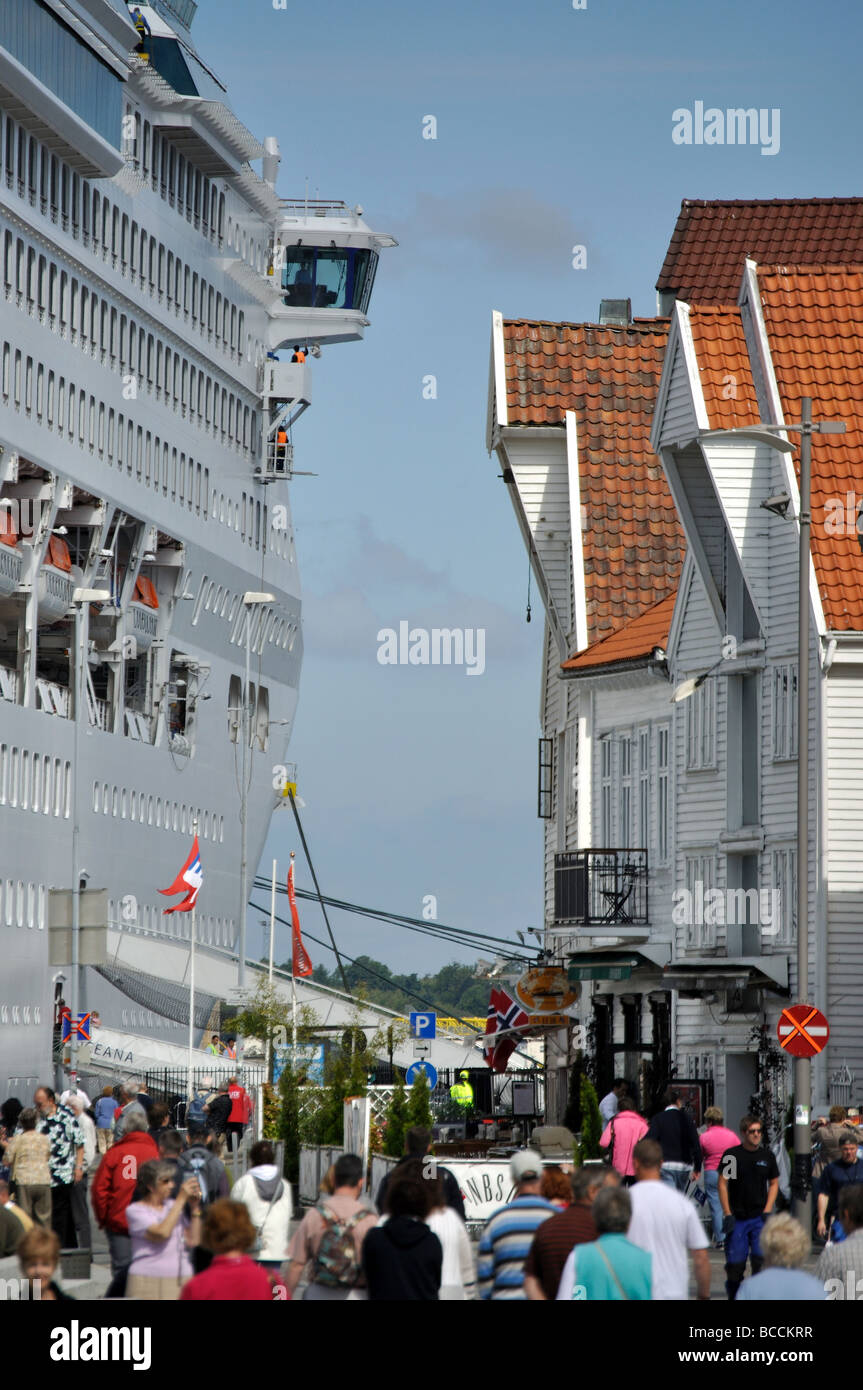 P&O Oceana Cruise Ship in port, Stavanger, Rogaland, Norway Stock Photo ...