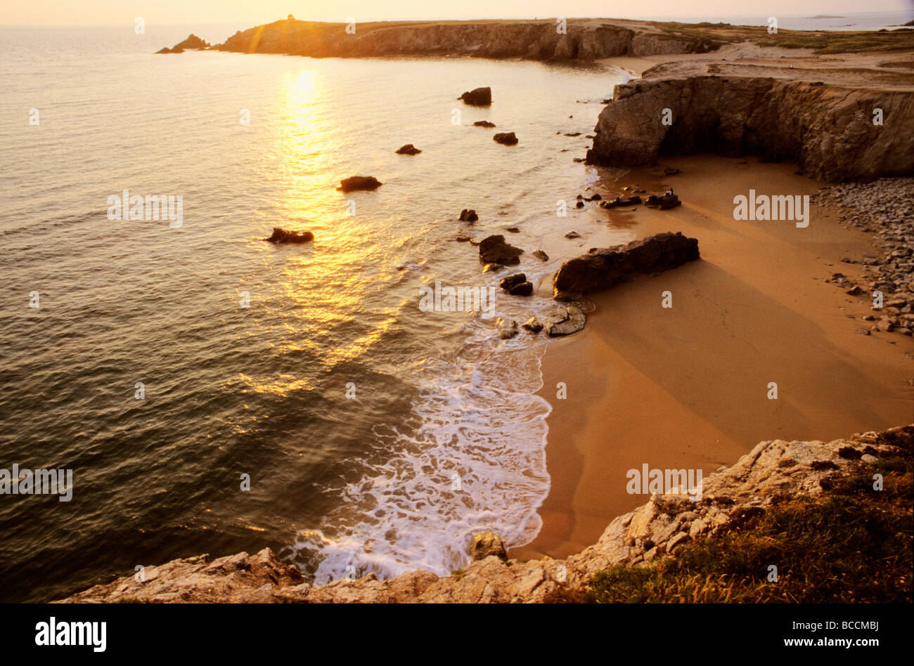 France, Morbihan, Cote sauvage (Wild Coast), Presqu' ile de Quiberon ...