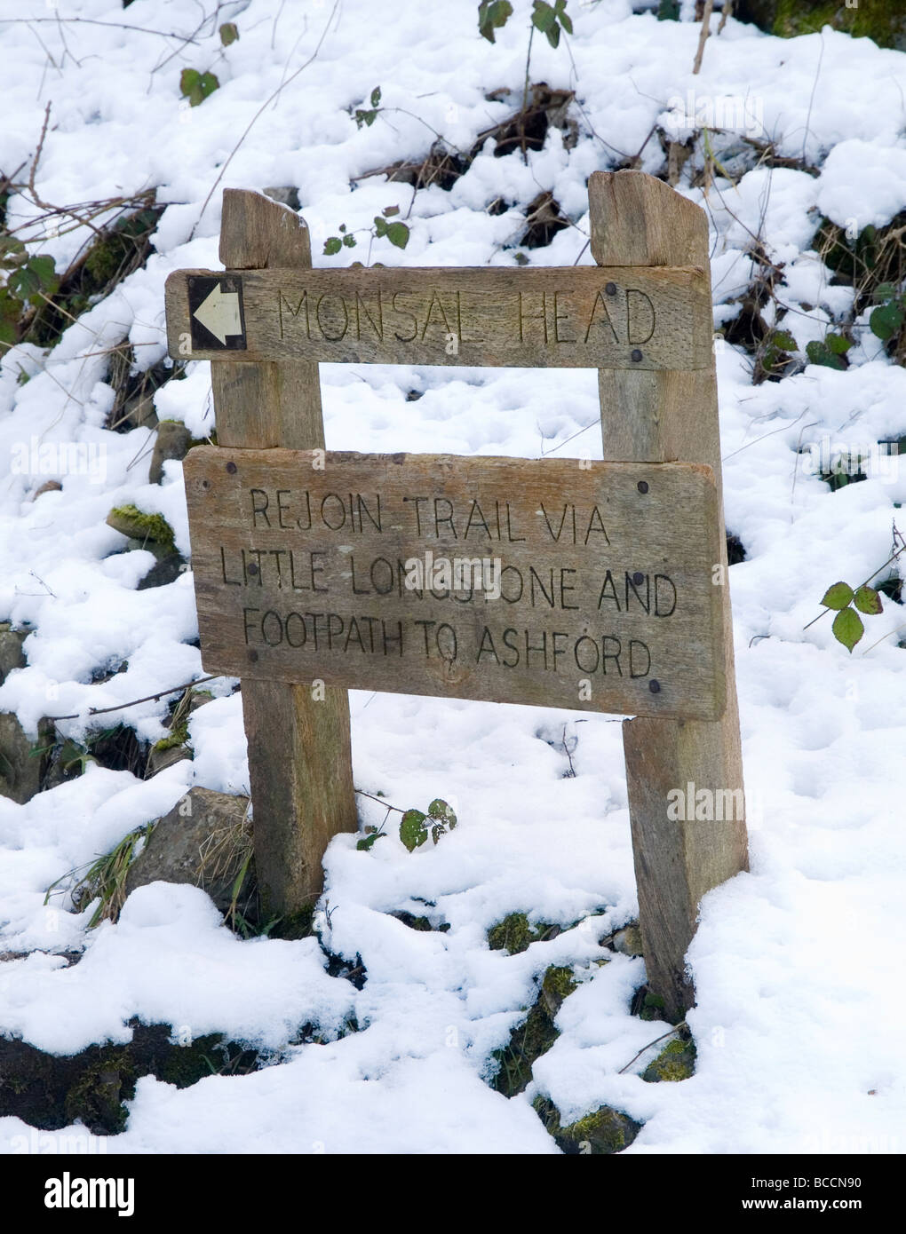 Little longstone monsal dale hi-res stock photography and images - Alamy