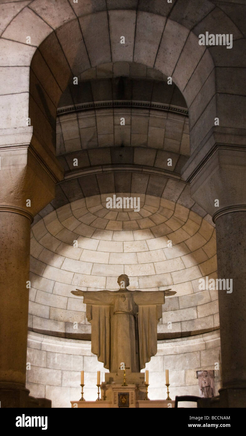 Arched Crypt and Statuary at Sacre Coeur Montmartre Paris France Europe ...
