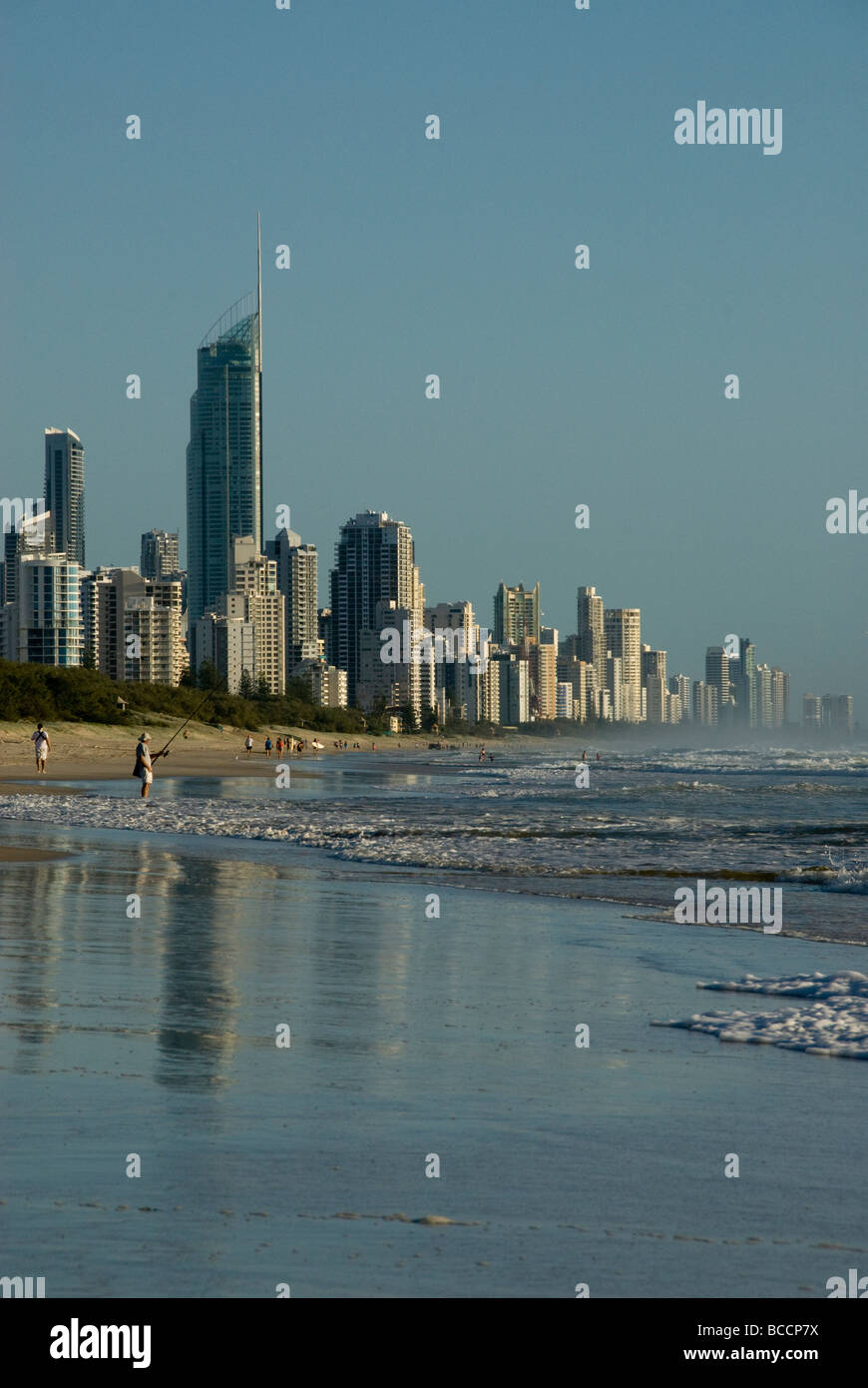 Beach high rise buildings hi-res stock photography and images - Alamy