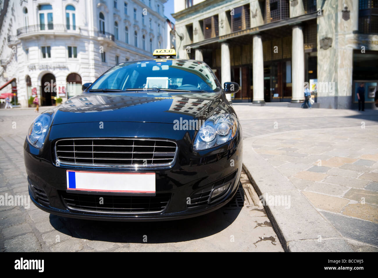 City wide hi-res stock photography and images - Alamy