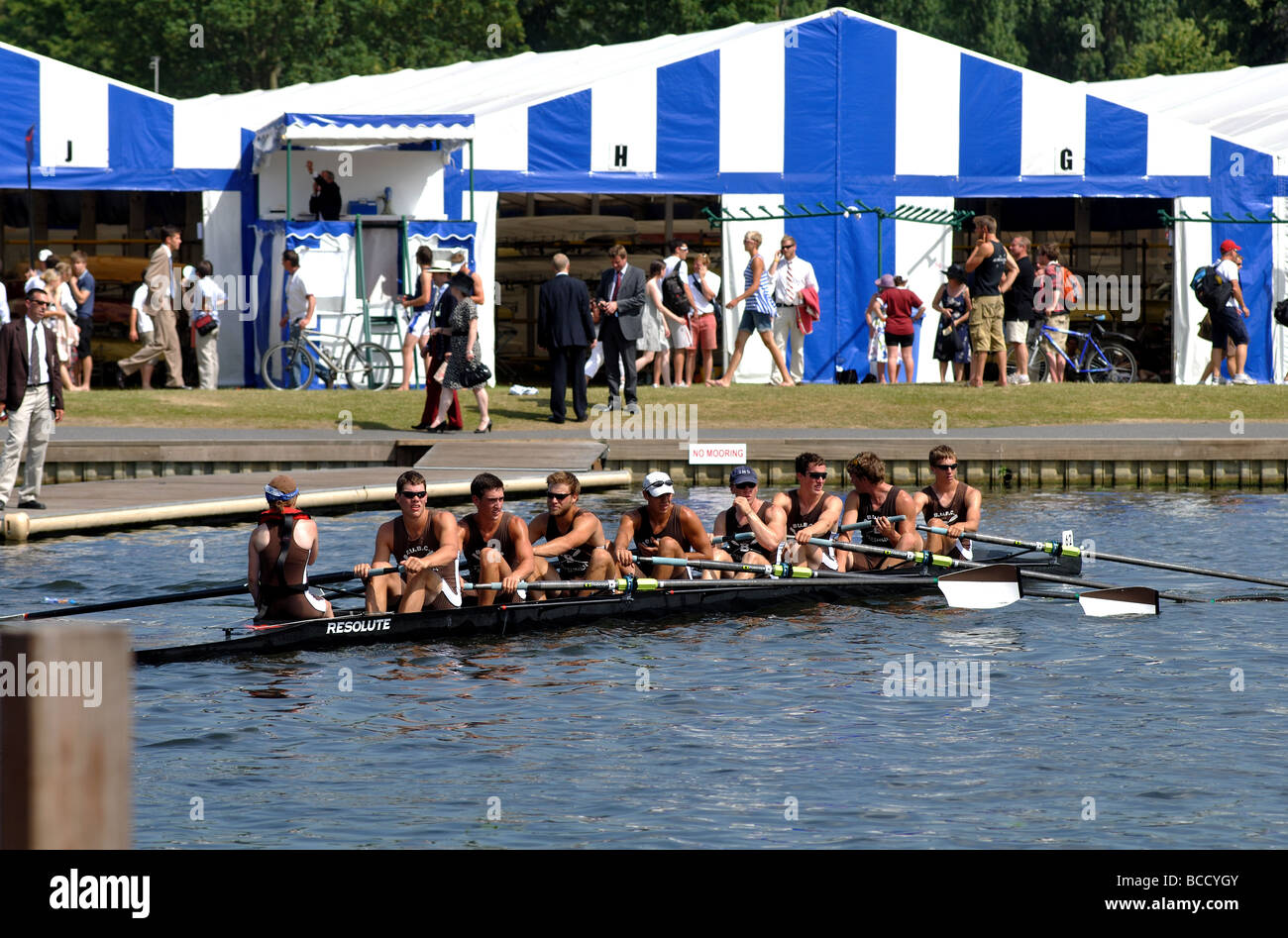 Henley royal regatta hi-res stock photography and images - Alamy
