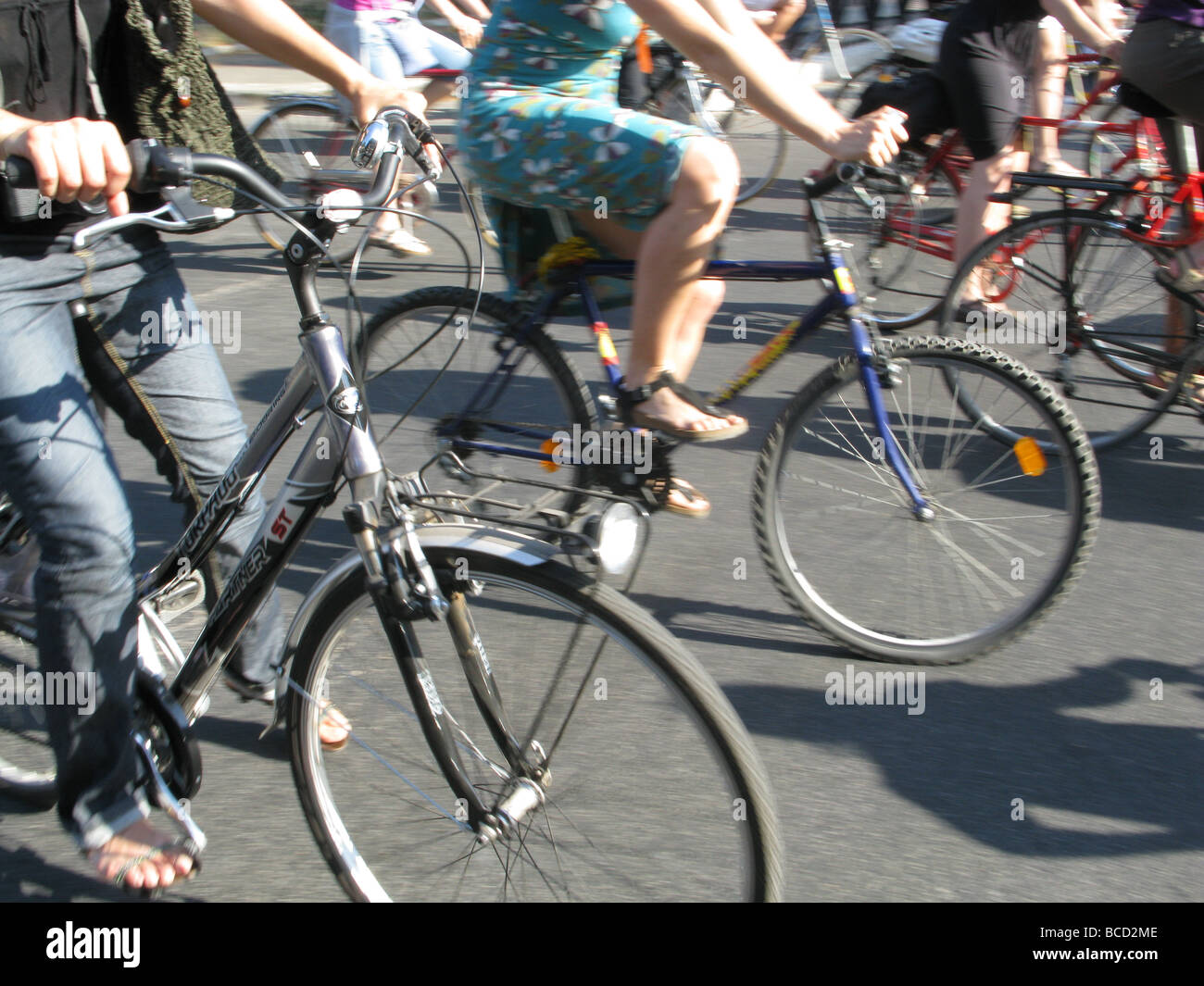 Bike bikes bicycles bicycle cycle cycles wheels tyres tires street hi ...