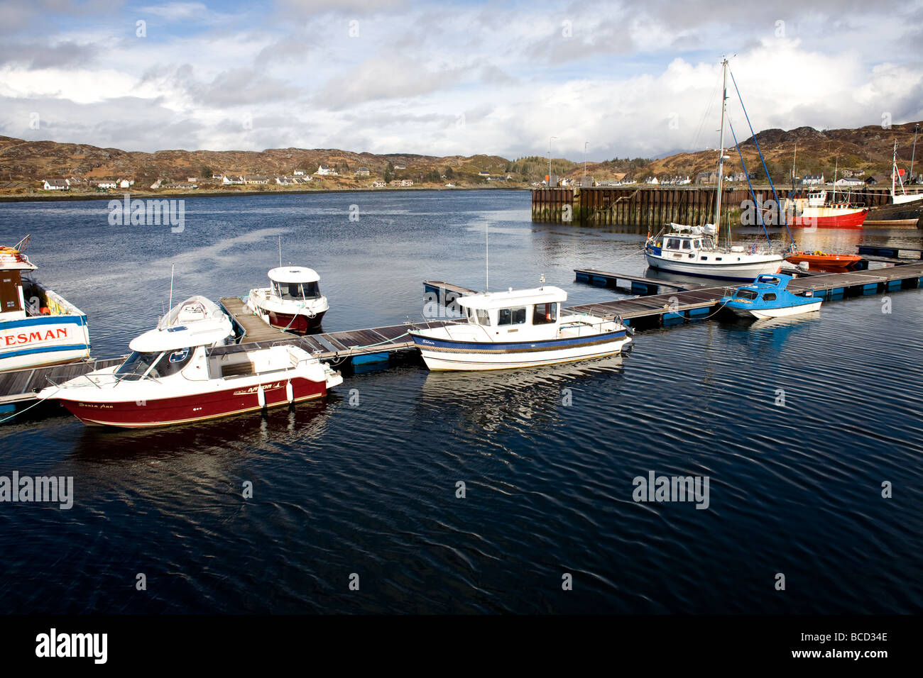 Lochinver harbour hi-res stock photography and images - Alamy