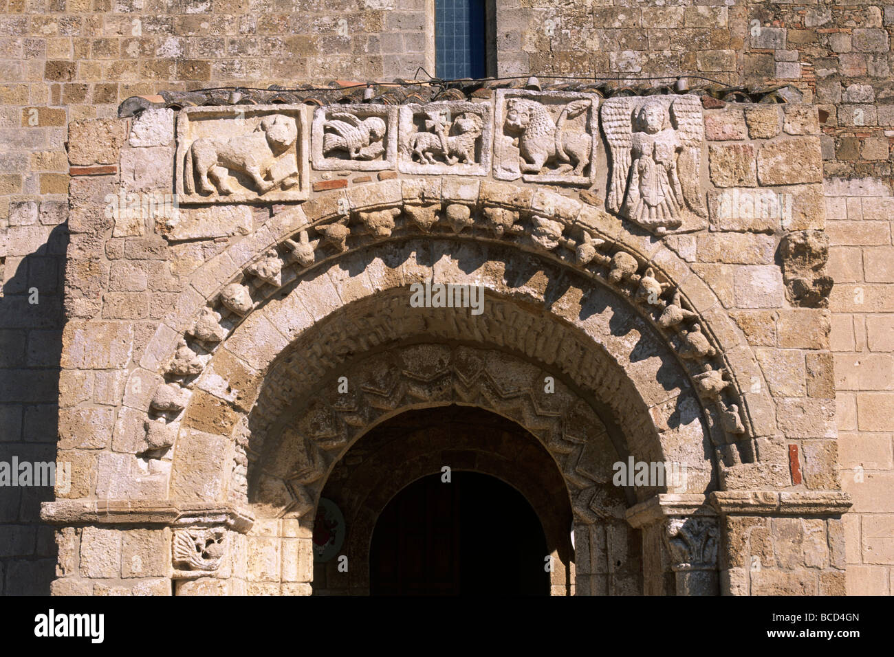Medieval Sanctuary Churches High Resolution Stock Photography and ...