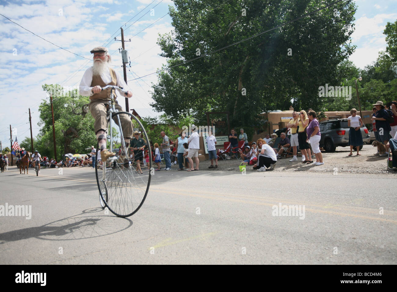 Man riding unicycle hi-res stock photography and images - Alamy