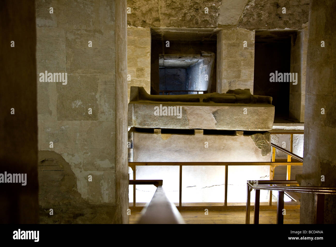 Inside tomb egypt hi-res stock photography and images - Alamy