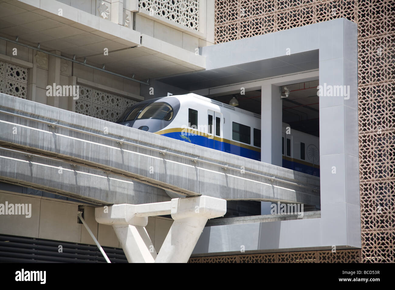 Dubai Palm Jumeirah Monorail Train and Track UAE Stock Photo - Alamy