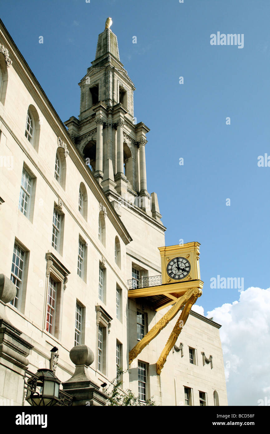 Millenium square leeds hi-res stock photography and images - Alamy