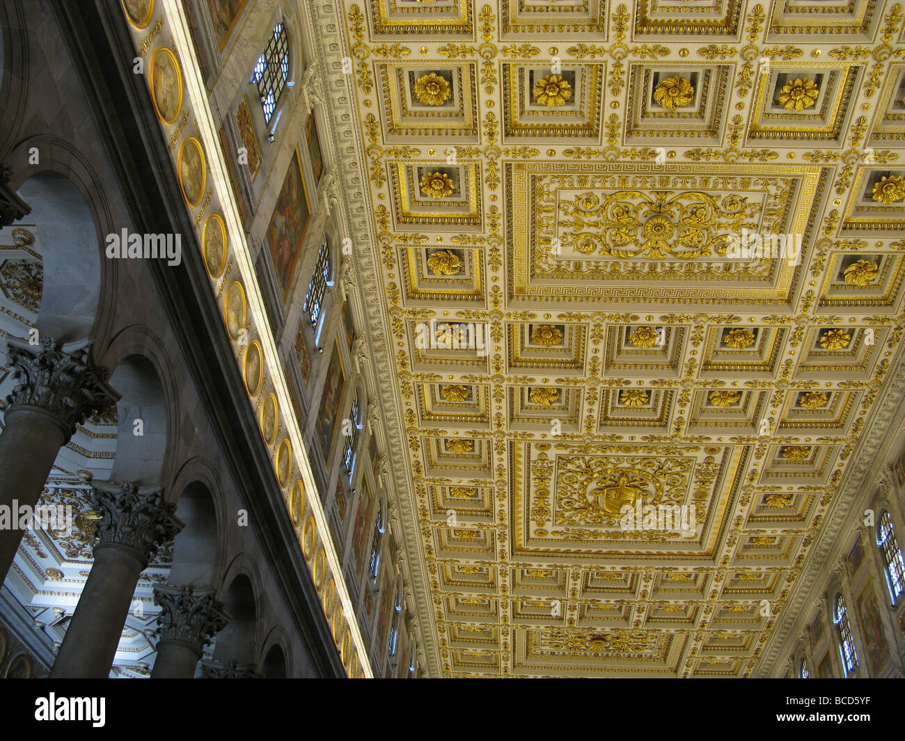 gold ceiling in saint paul's basilica, rome, italy Stock Photo - Alamy