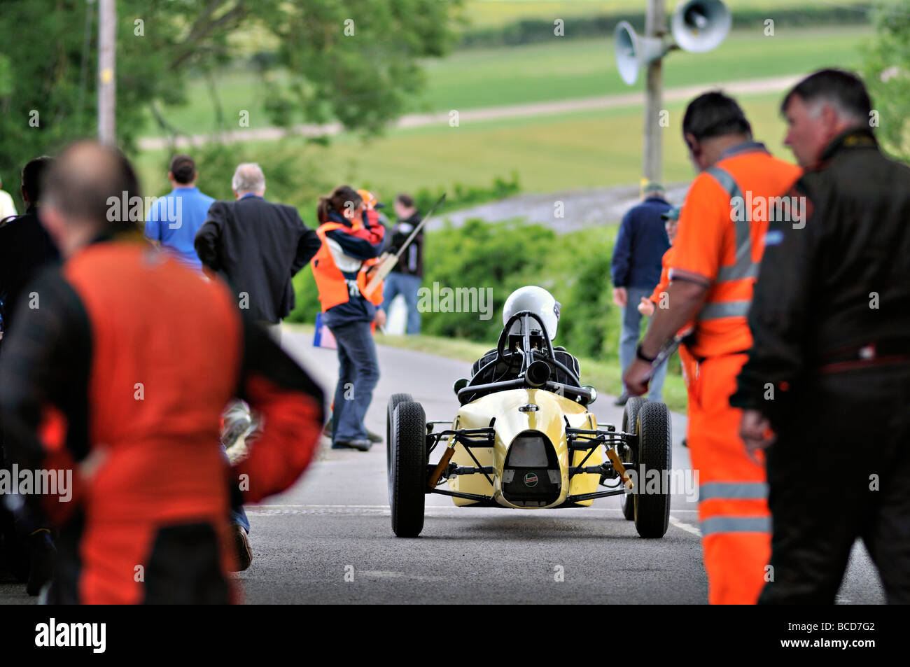 Car race track start line hi-res stock photography and images - Alamy