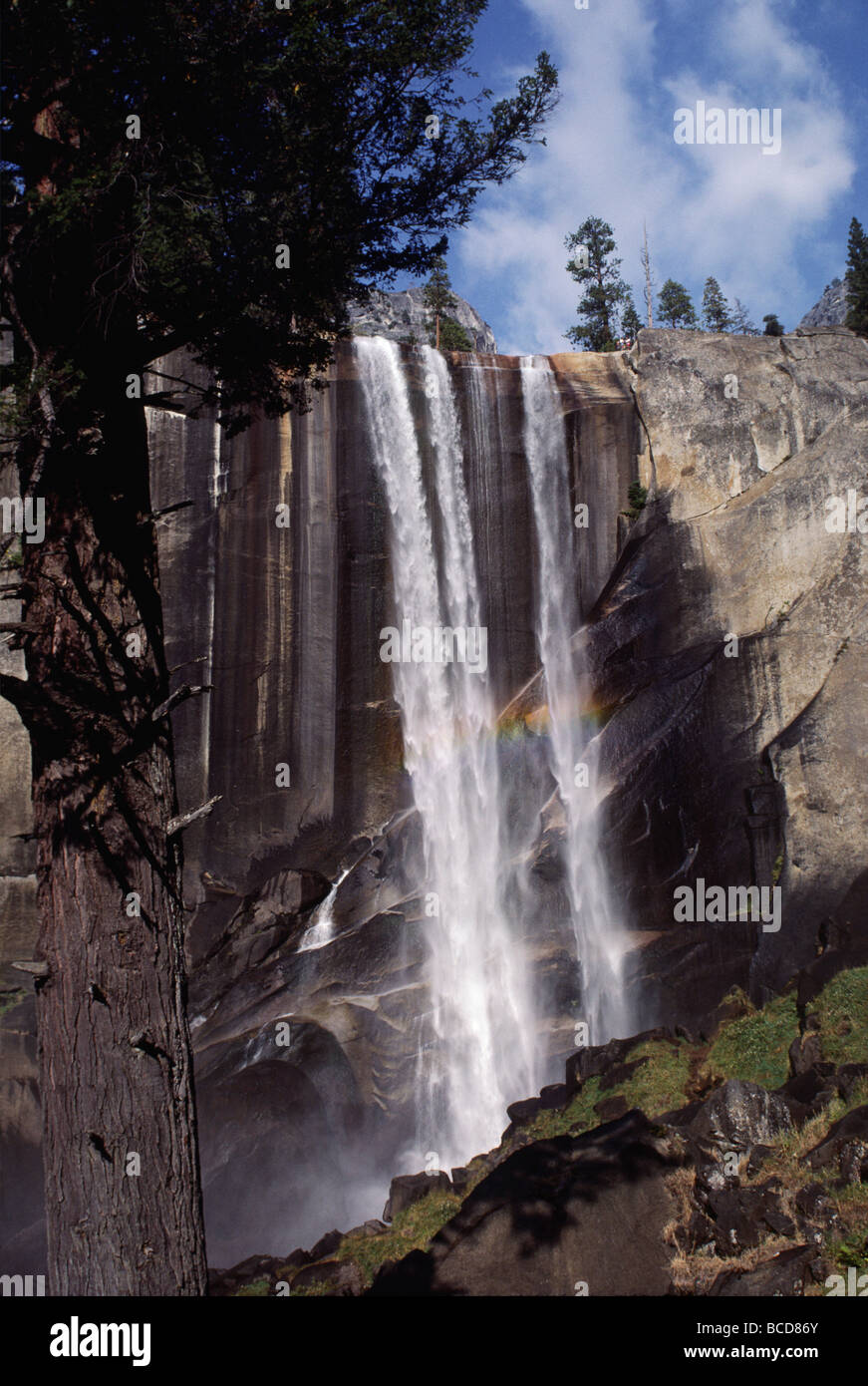 VERNAL FALLS drops 400 feet as the MERCED RIVER heads towards YOSEMITE ...