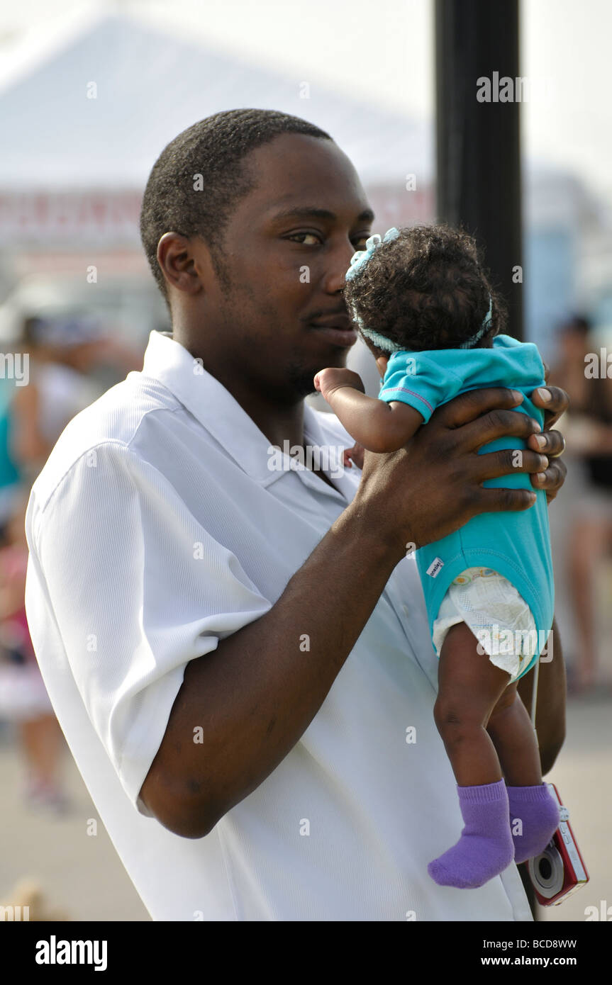 African father and infant hi-res stock photography and images - Alamy
