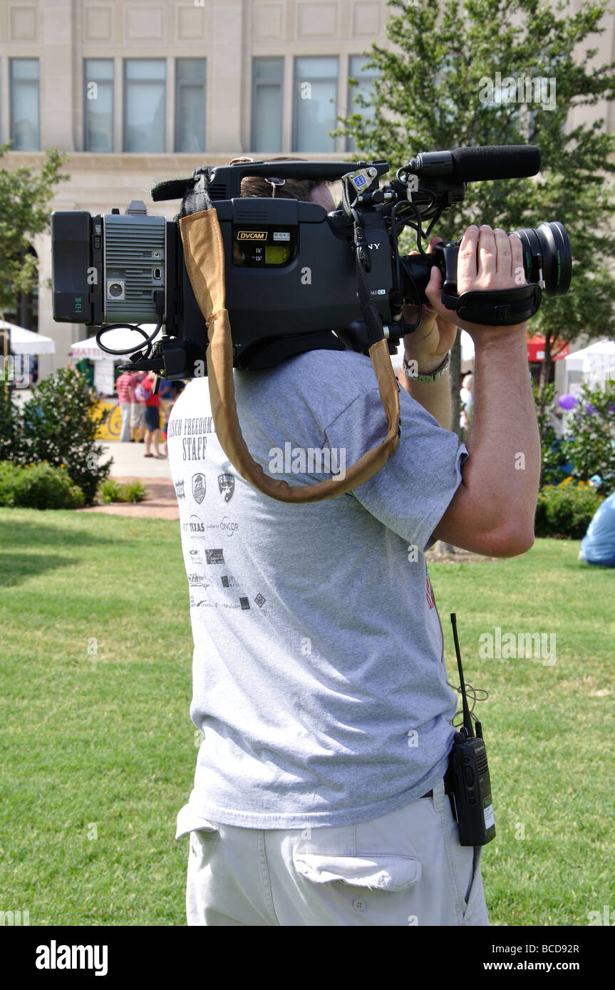 News and reportage hi-res stock photography and images - Alamy