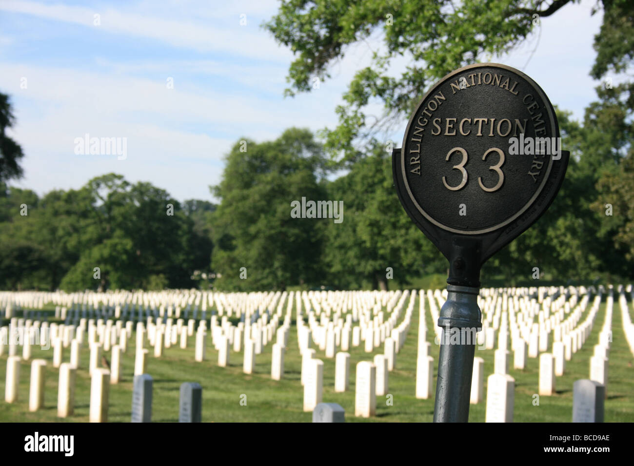 Arlington cemetery sign hi-res stock photography and images - Alamy