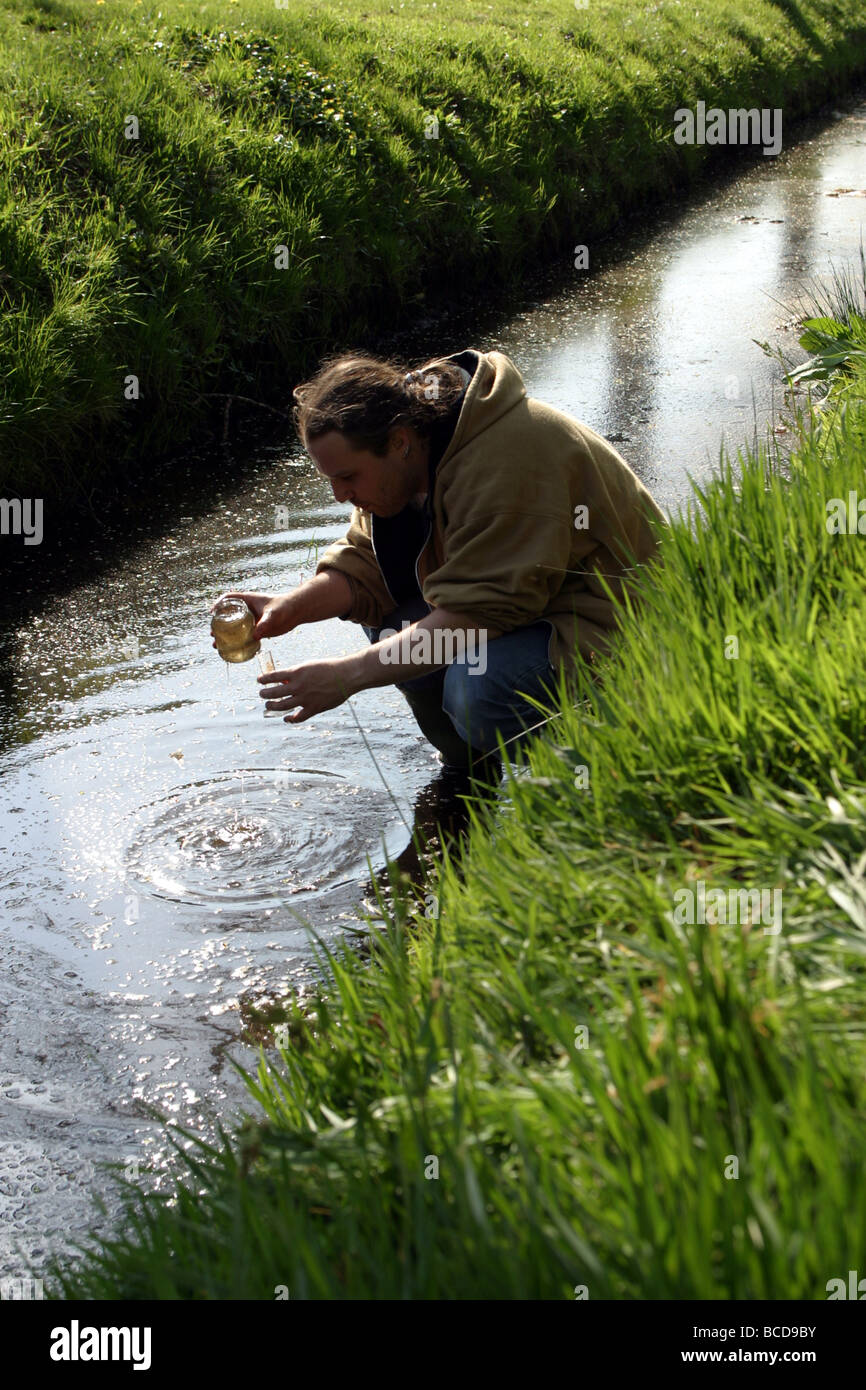 Collecting water samples hi-res stock photography and images - Alamy