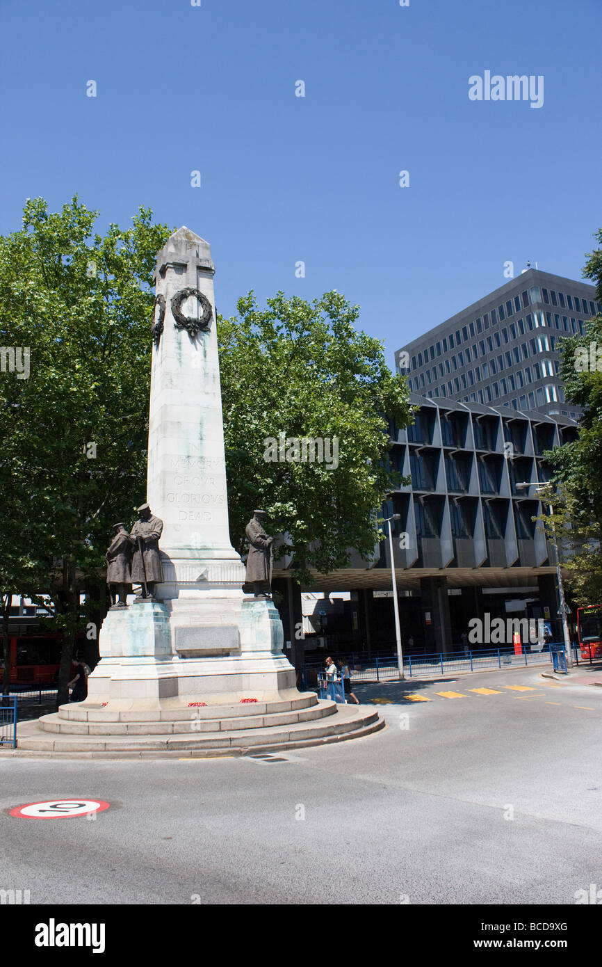 London Midland and Scottish Railway War Memorial outside Euston Station ...