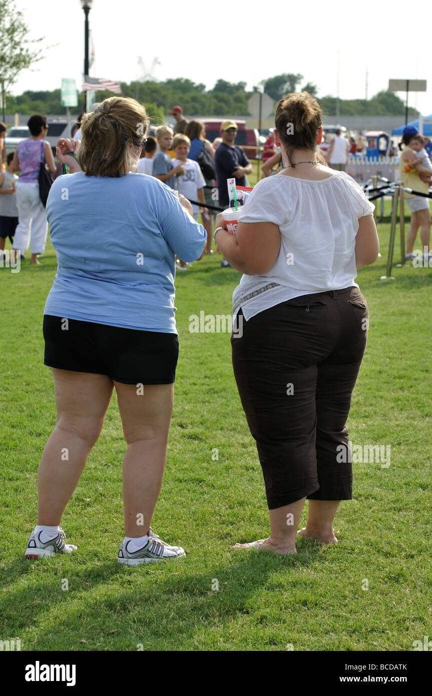 Obese woman rear view hi-res stock photography and images - Alamy