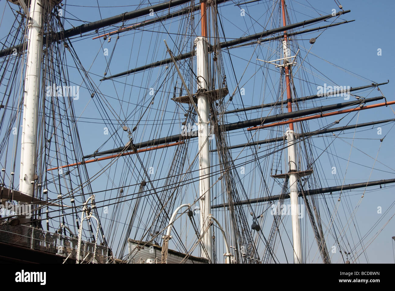 Masts and rigging of the Cutty Sark Stock Photo - Alamy