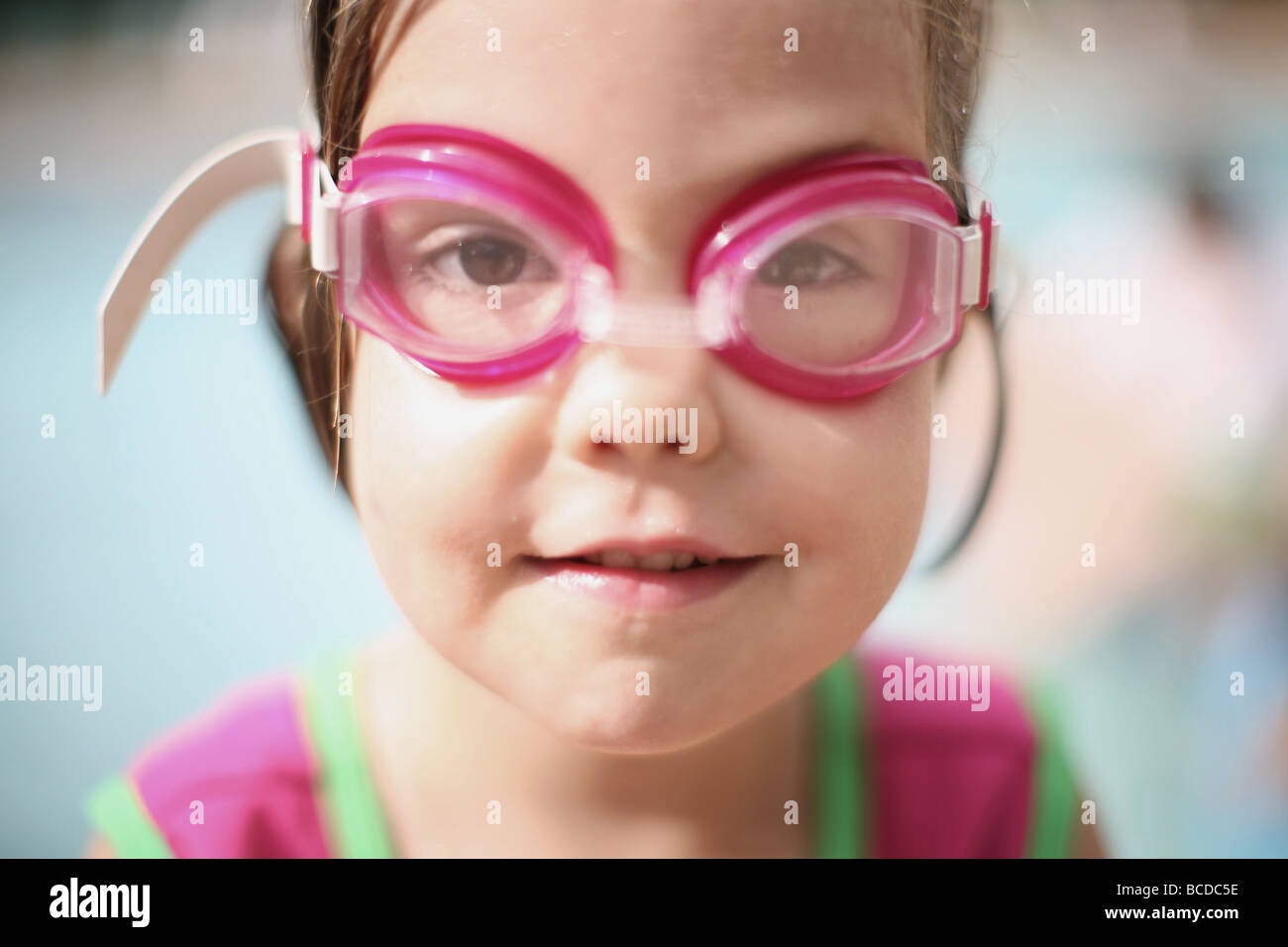 Big goggles hi-res stock photography and images - Alamy