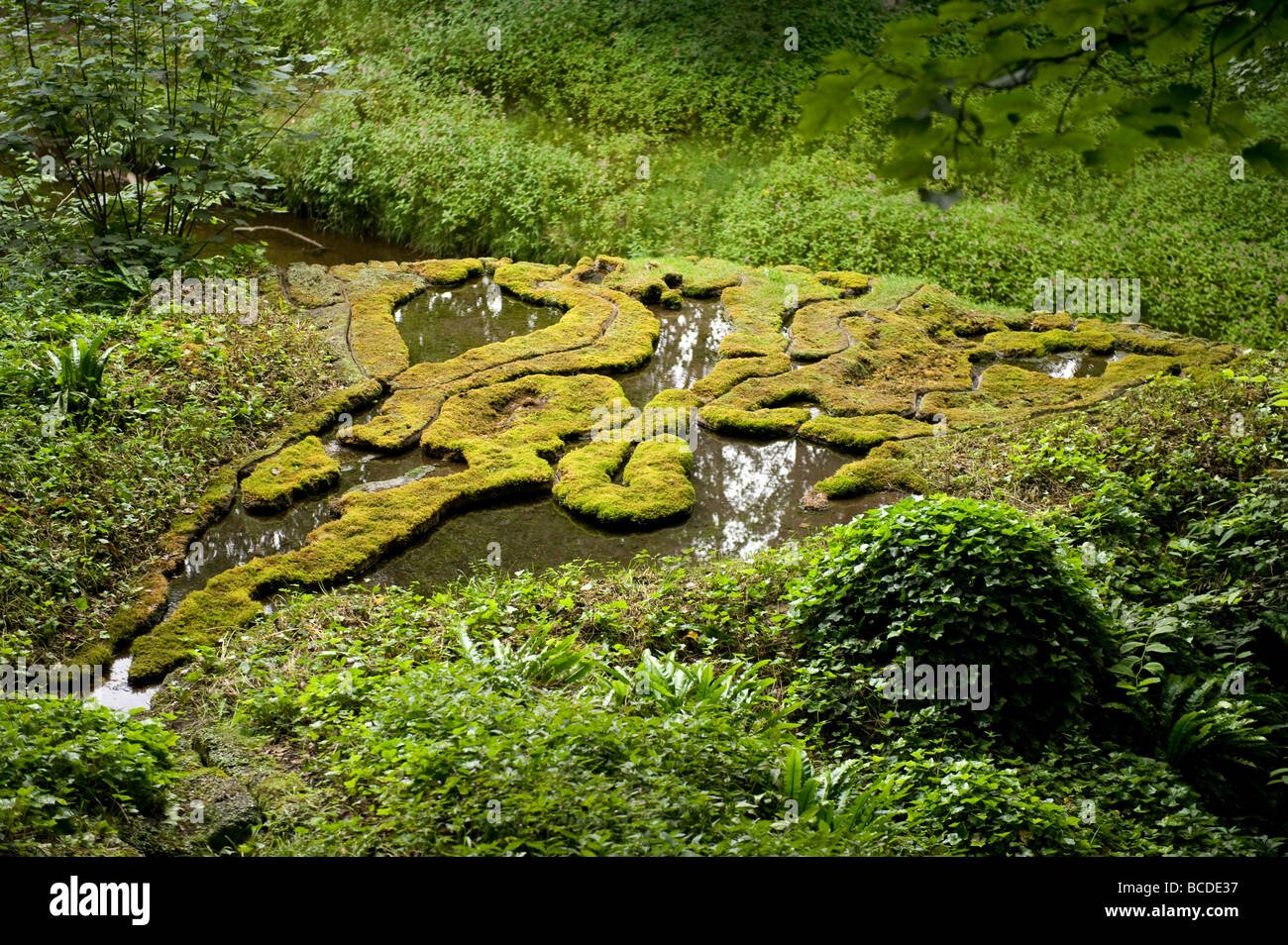MOTHER SHIPTONS PETRIFYING WELL KNARESBOROUGH YORKSHIRE ENGLAND Stock ...