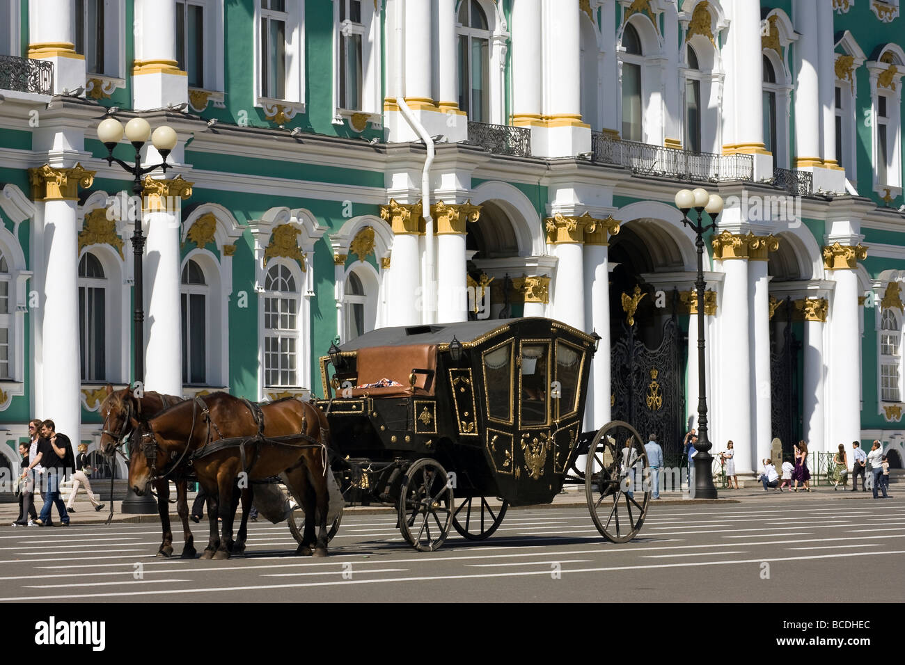 Old carriages at Dvortsovaya square near Hermitage Winter Palace St ...