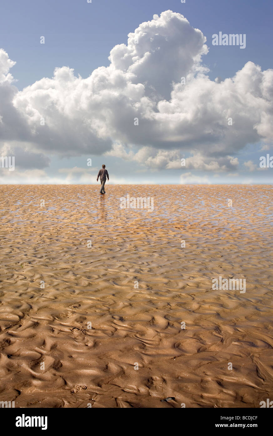Walking distance to the beach hi-res stock photography and images - Alamy