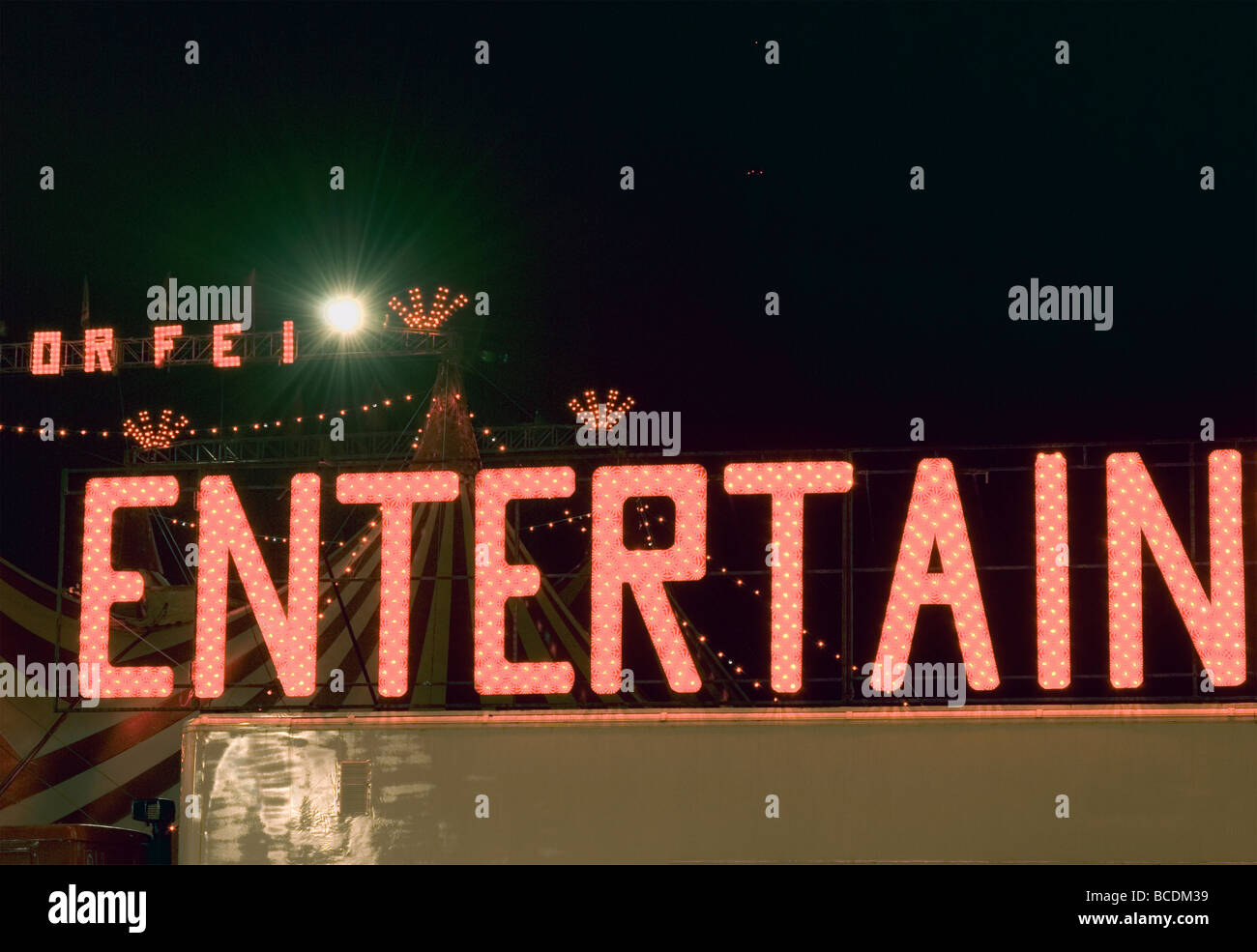Circus tent at night hi-res stock photography and images - Alamy