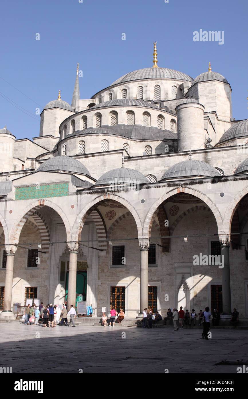 Blue Mosque Courtyard High Resolution Stock Photography and Images - Alamy