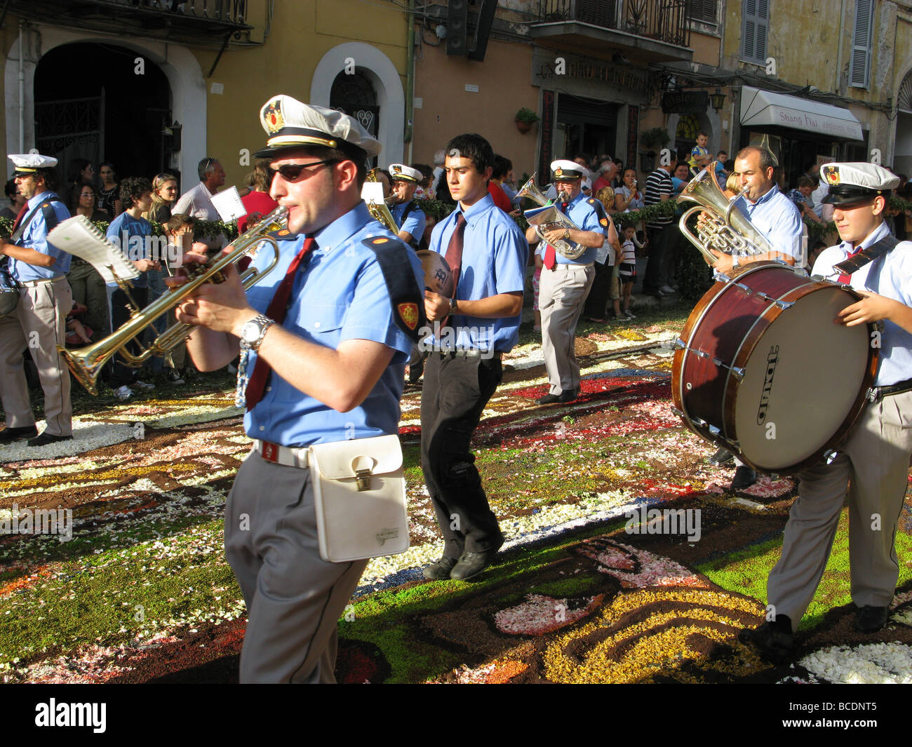 Historic procession carnival infiorata flowers hi-res stock photography ...