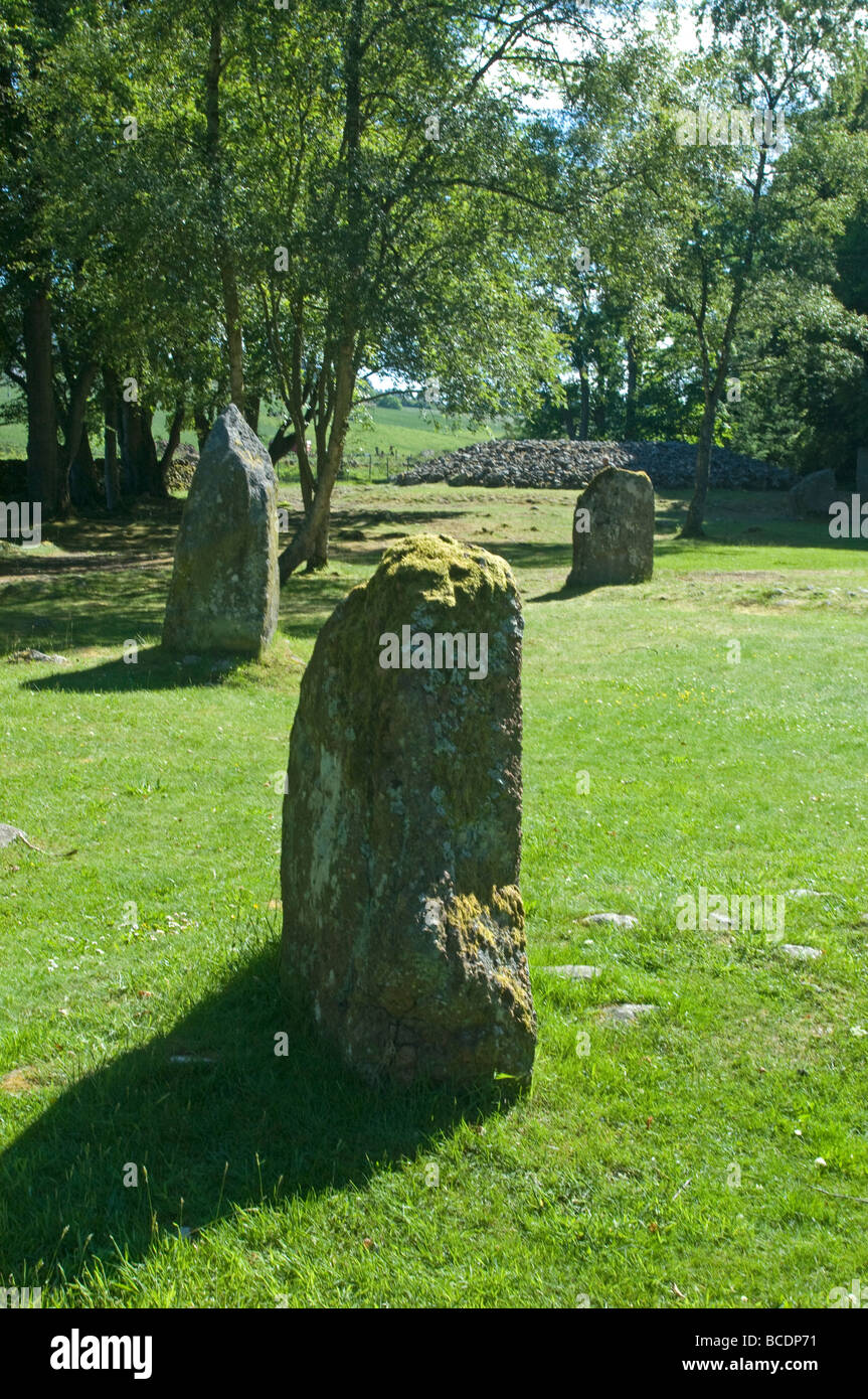 Balnuaran of Clava chambered Cairns & standing stones Inverness-shire ...