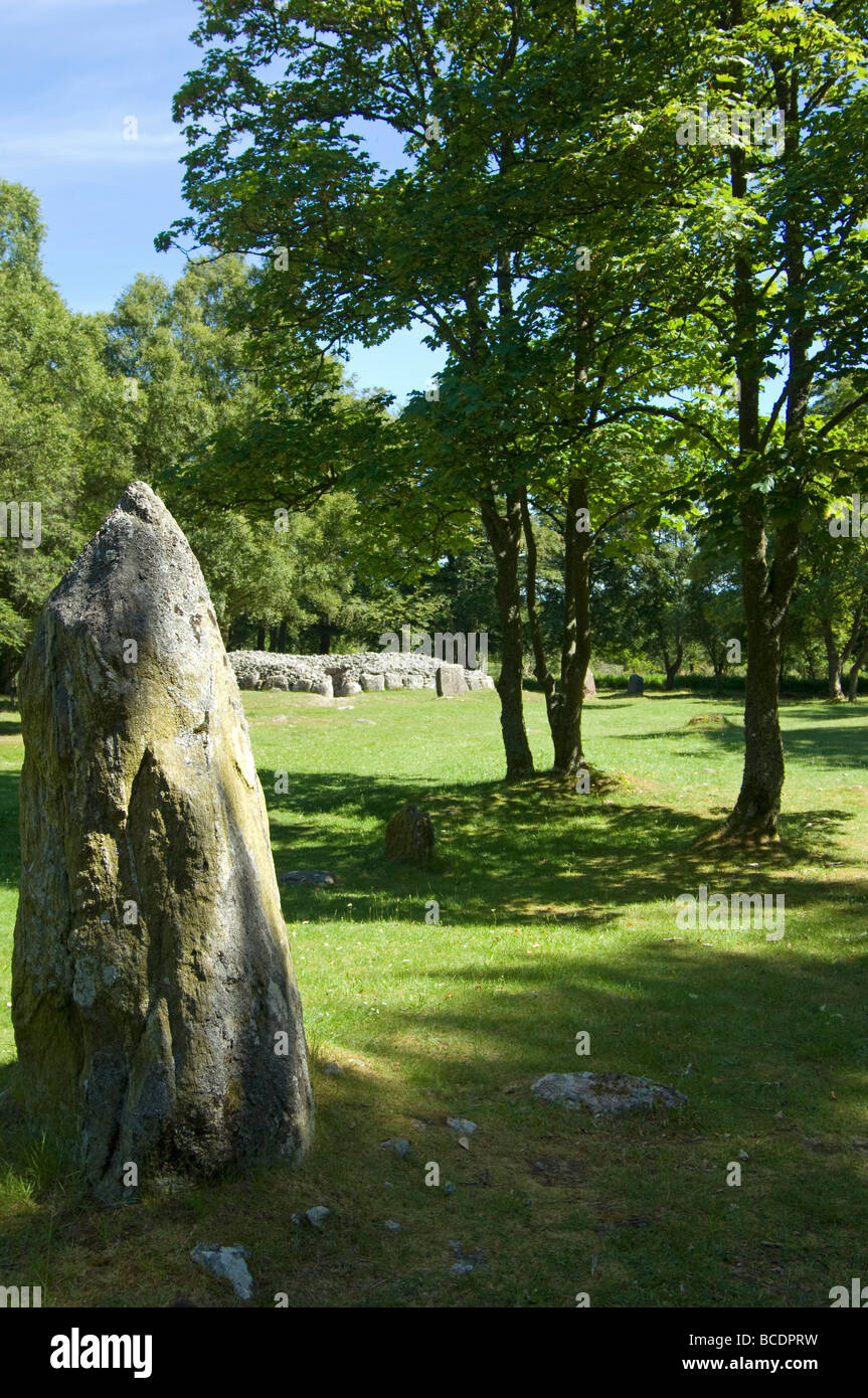 Balnuaran of Clava chambered Cairns & standing stones Inverness-shire ...