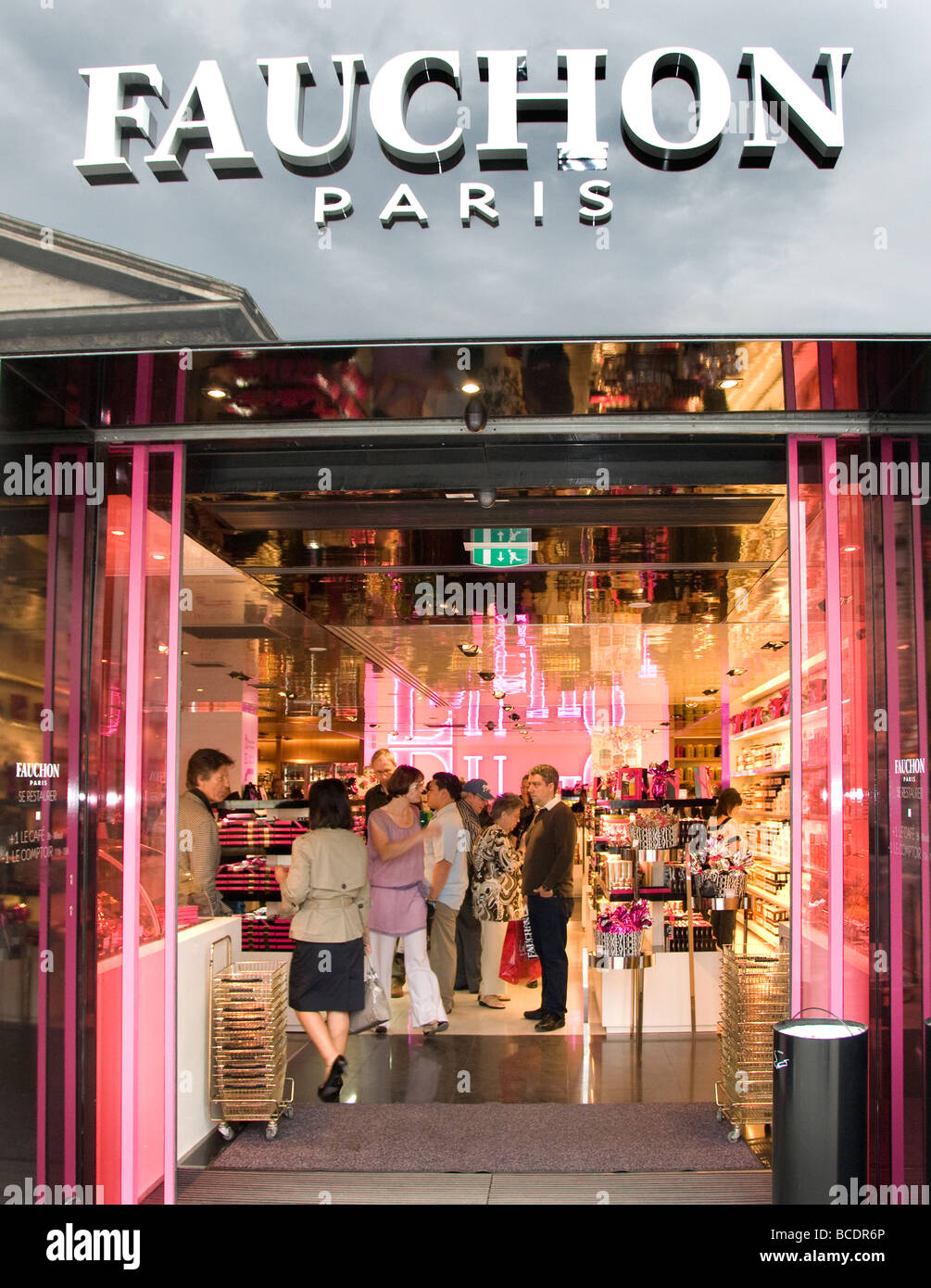 Fauchon france paris luxury food store delicacies hi-res stock photography and images - Alamy