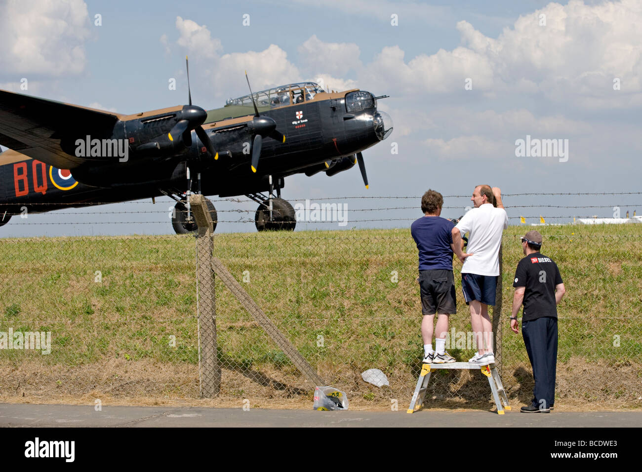 Lancaster bomber cockpit hi-res stock photography and images - Alamy