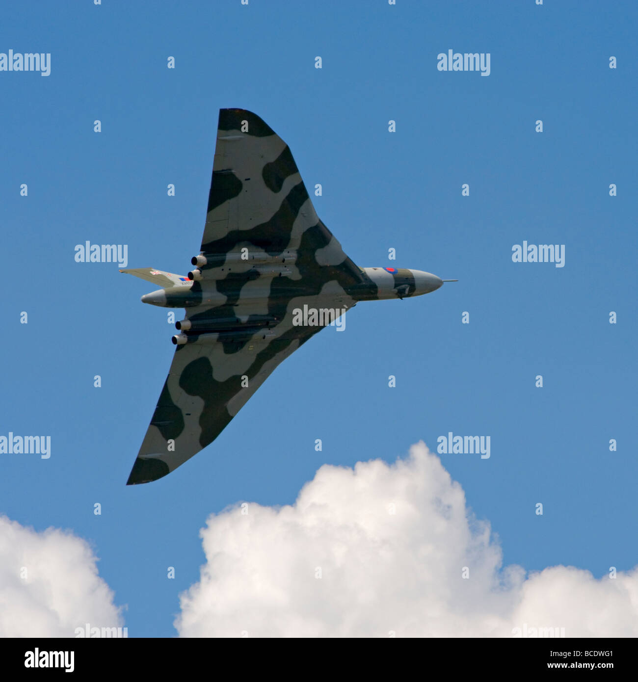 Avro vulcan b2 bomber hi-res stock photography and images - Alamy