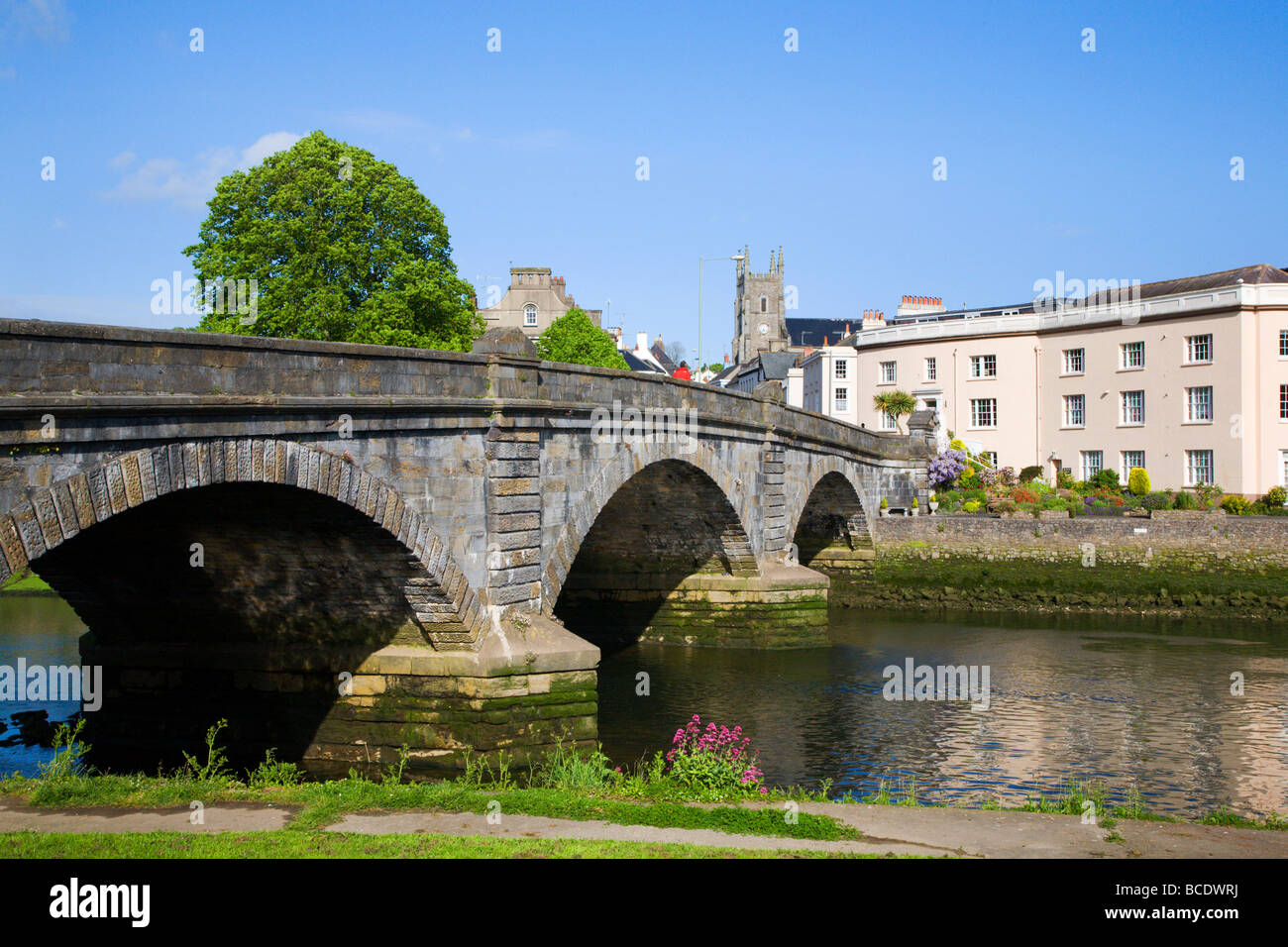 Bridge over the River Dart Totnes Devon England Stock Photo - Alamy